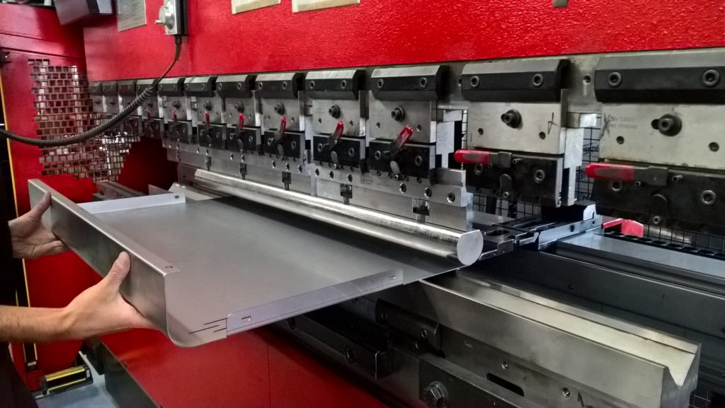 Pliage - Tôlerie fine industrielle et découpe laser en Charente-Maritime